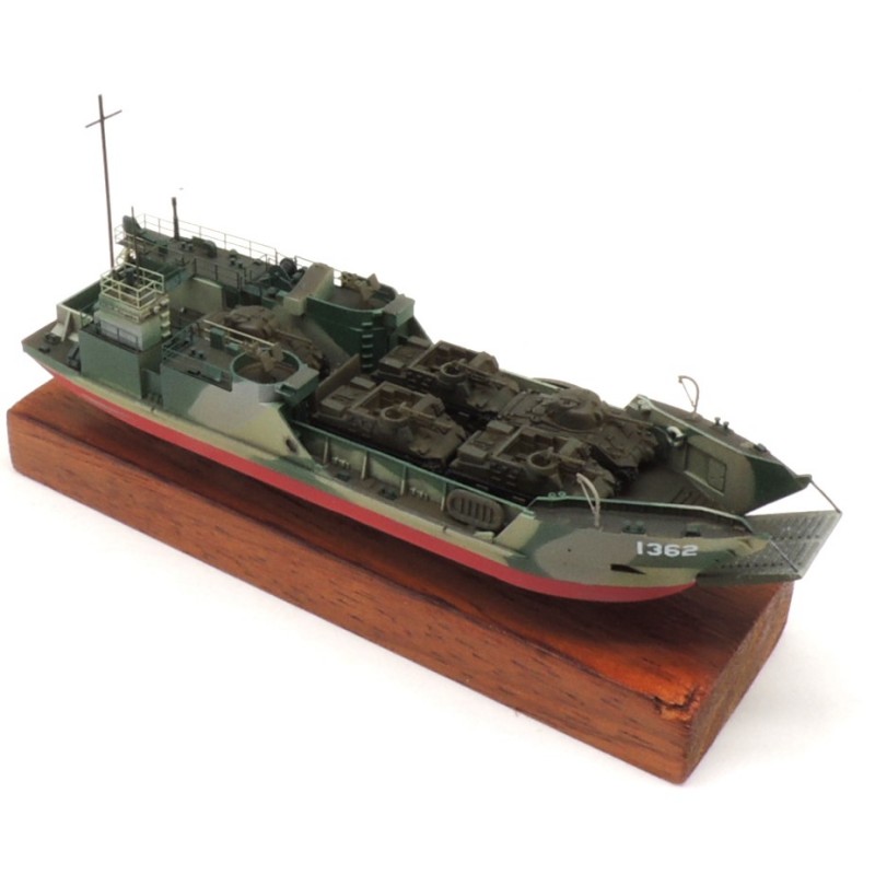 Landing Craft Tank LCT(6)