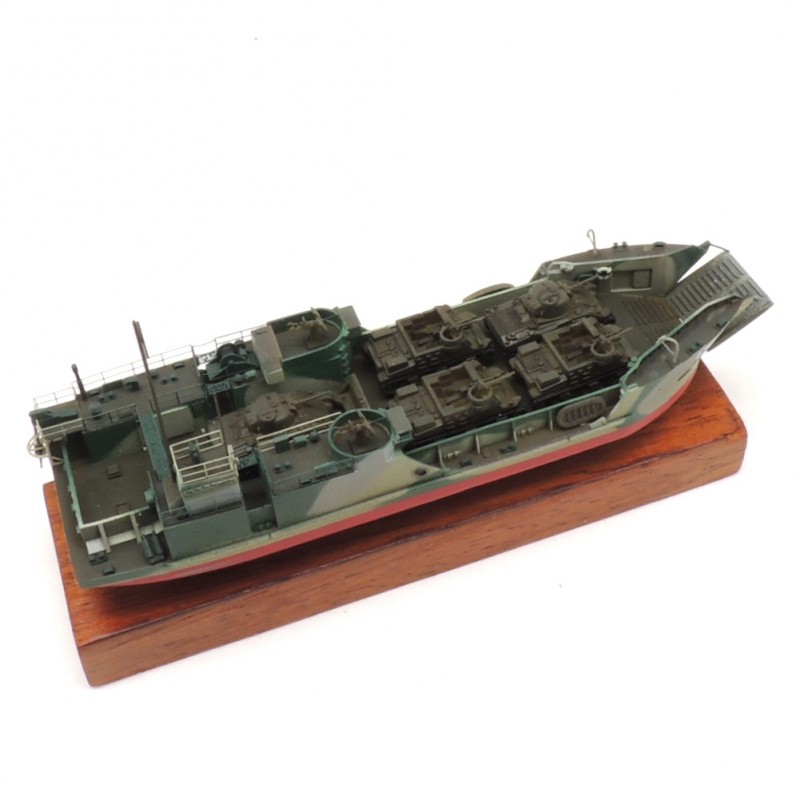 Landing Craft Tank LCT(6)