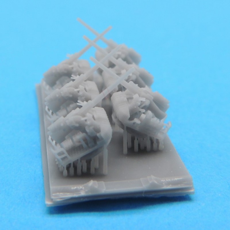 5in./38 Mk.30 gun on open platform (x6)