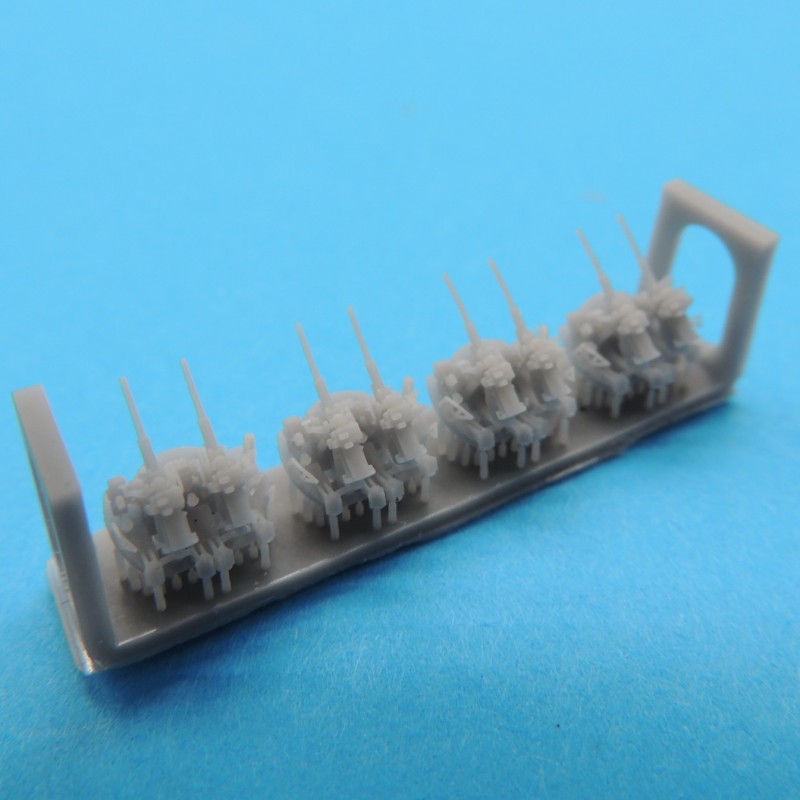 Mk.33 3" automatic twin gun (x4)