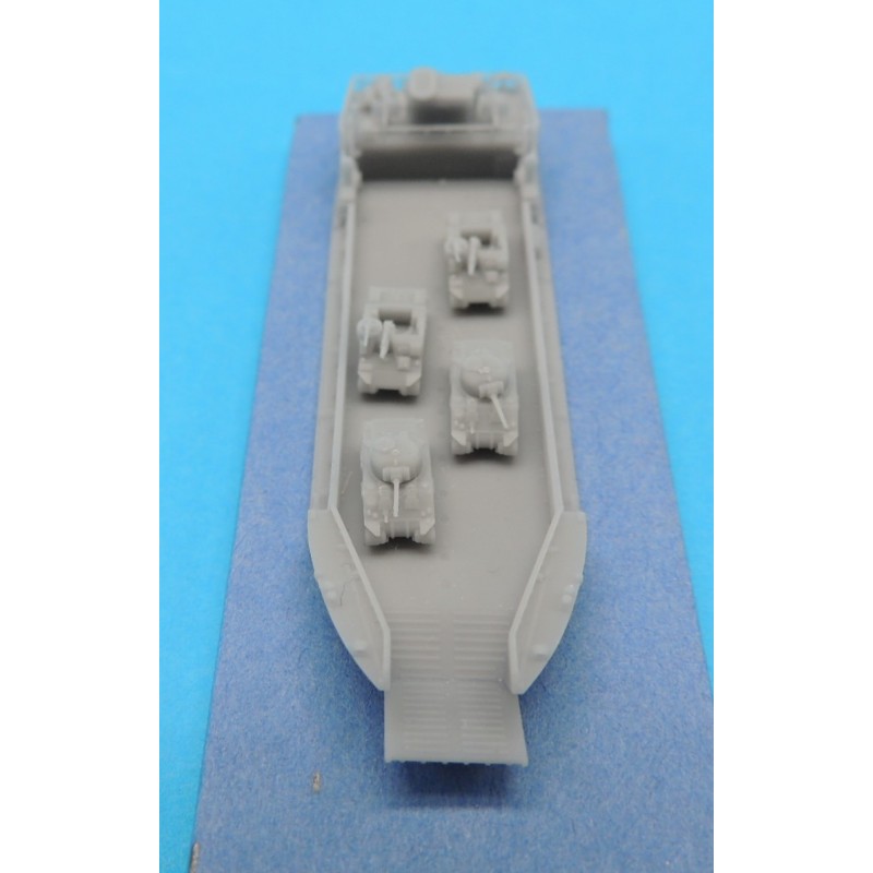 Landing Craft Tank LCT(5)