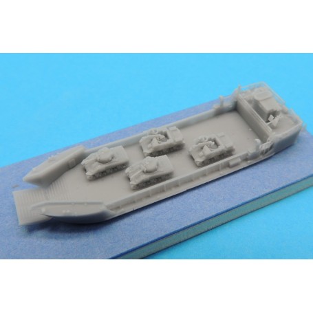Landing Craft Tank LCT(5)