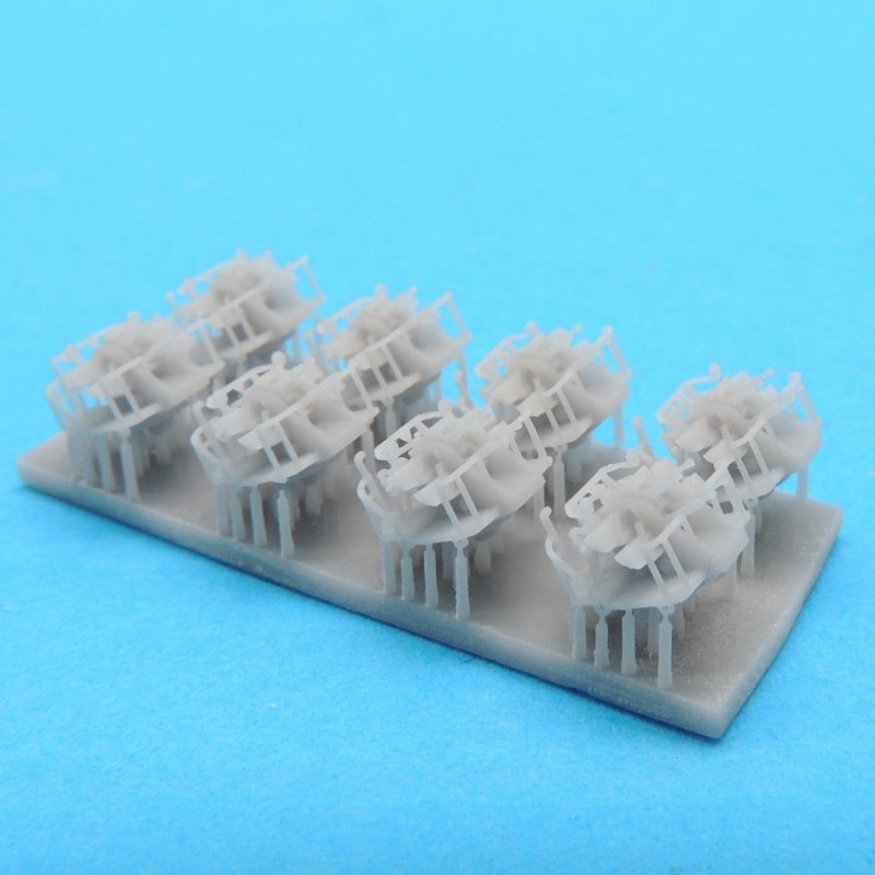 2 pdr. Pom Pom Mk.VIII gun on quad mount Mk.VII (x8)