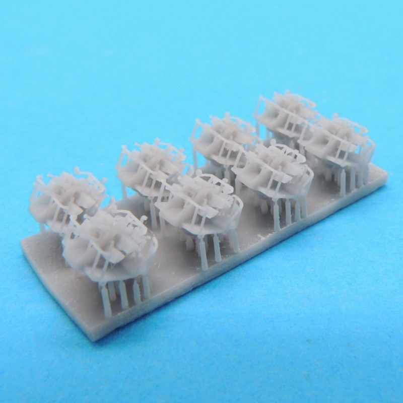 2 pdr. Pom Pom Mk.VIII gun on quad mount Mk.VII (x8)