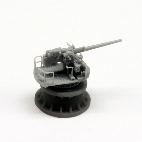 5in./38 Mk.30 gun on open platform (x4)